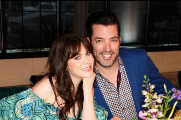 Pic: New Girl star Zooey Deschanel and Jonathan Scott are...